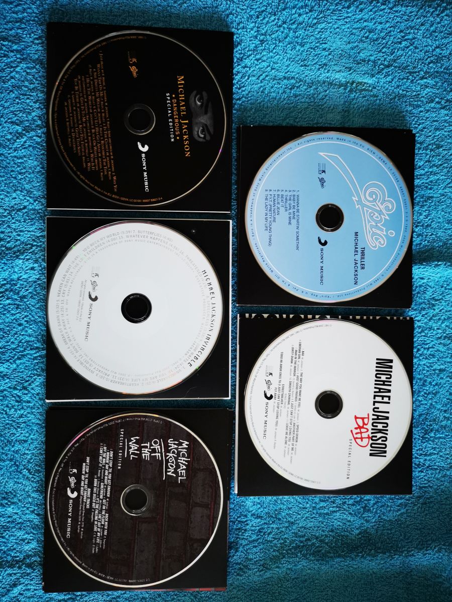 COFFRET LUXE 5 CD + livret inclus Michael JACKSON – Luckyfind