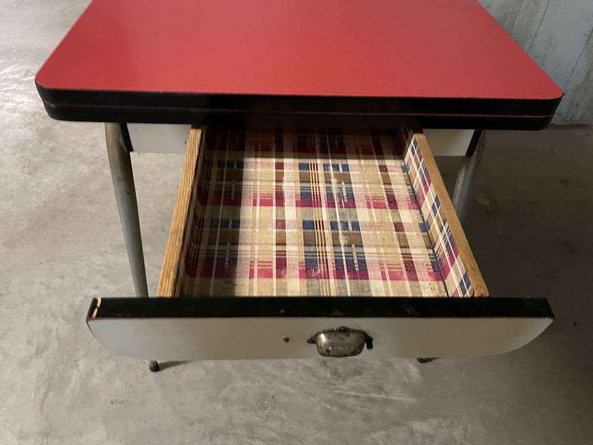 Table en formica années 60 – Luckyfind