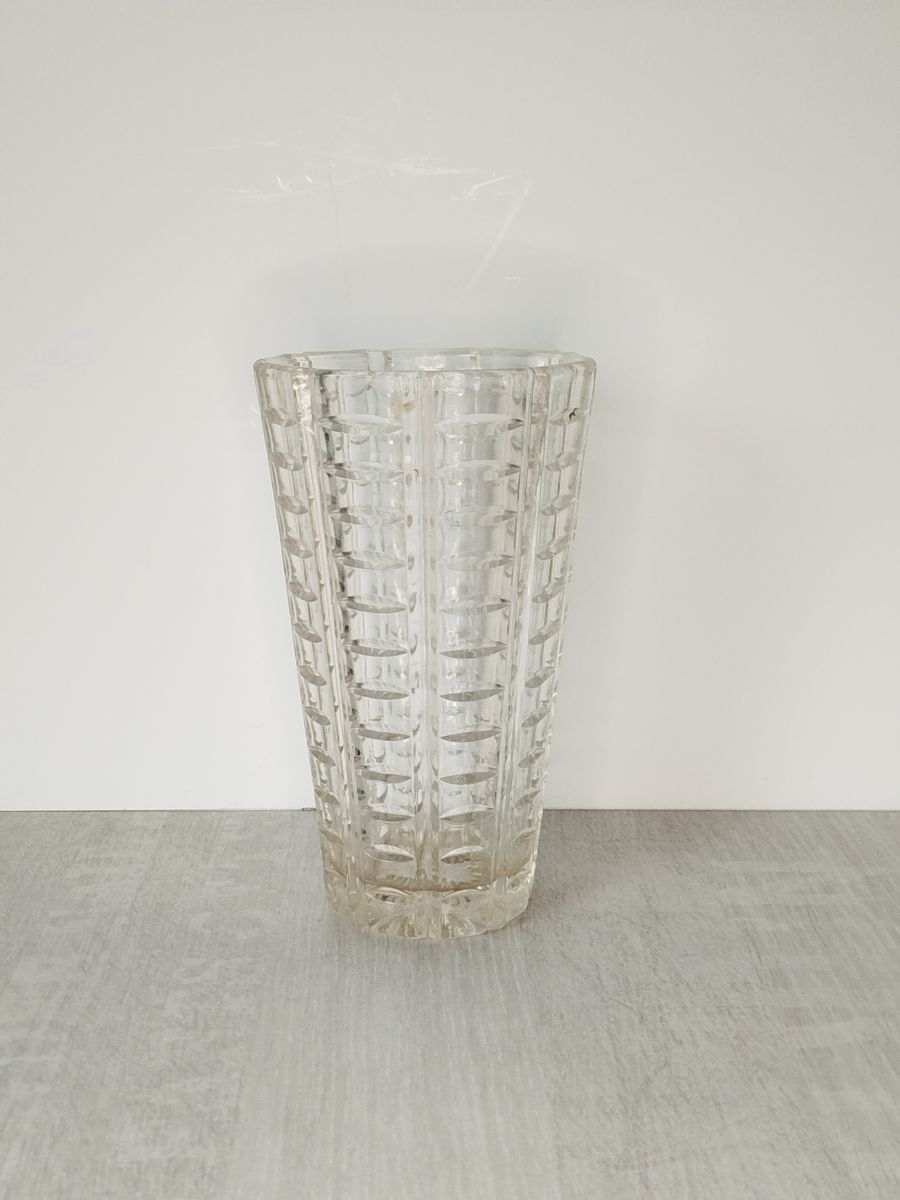 Vase ancien verre chevron ciselé – Style Art déco – Luckyfind